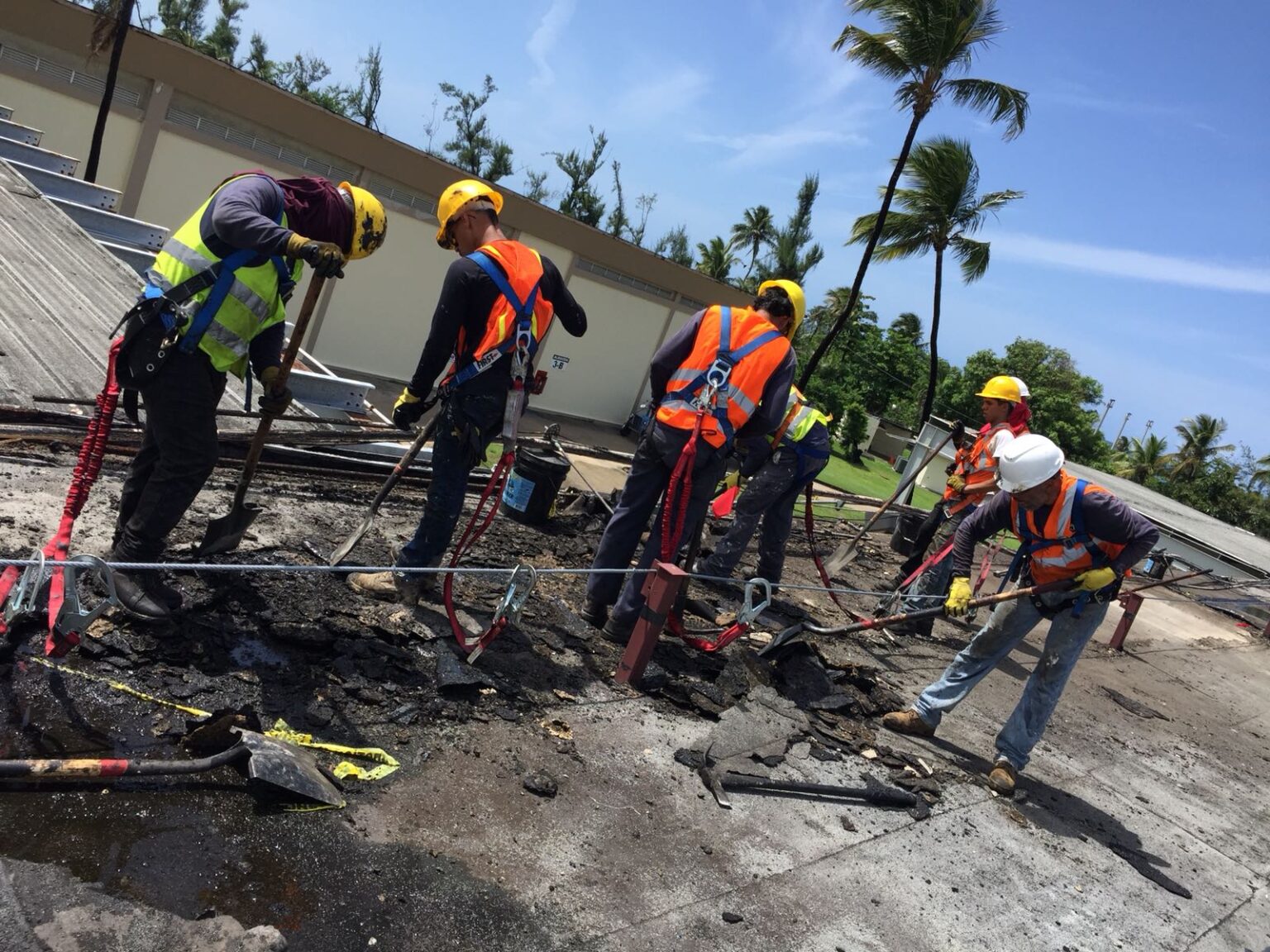 Sellado de Techos | For Roofing Contractors Inc | San Juan | PR