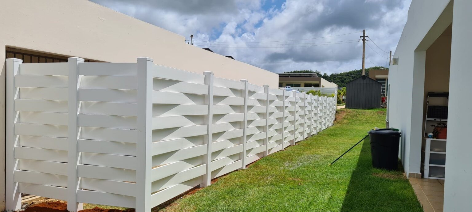 Verjas & Portones | Verjas PVC S I M | PR