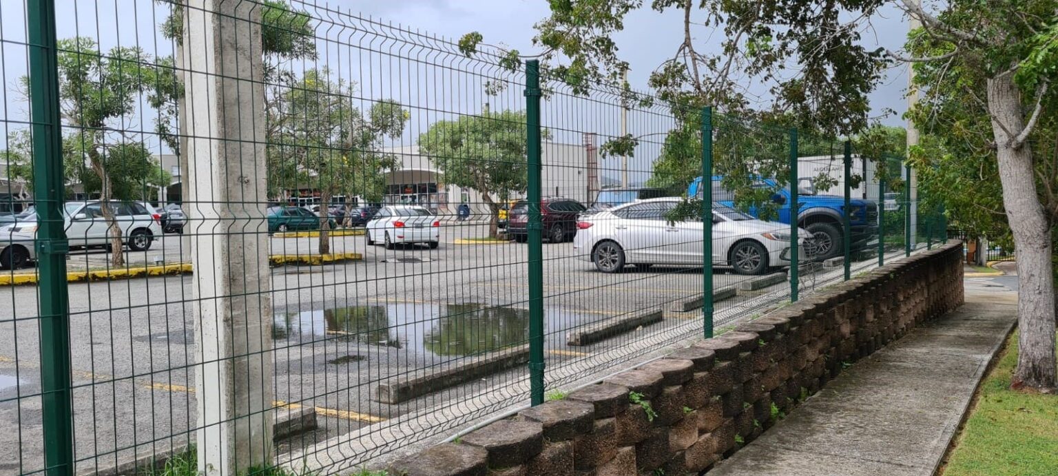 Verjas & Portones | Verjas PVC S I M | PR