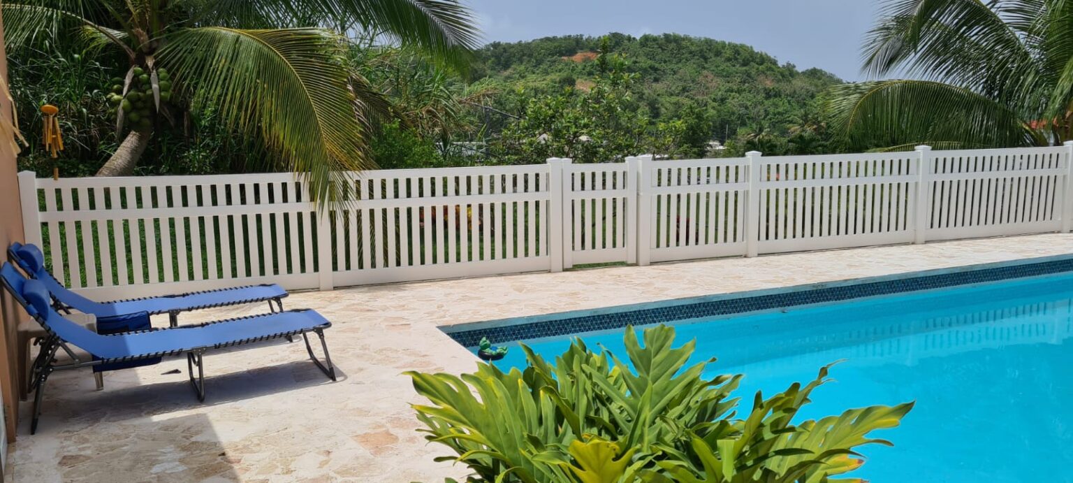 Verjas & Portones | Verjas PVC S I M | PR