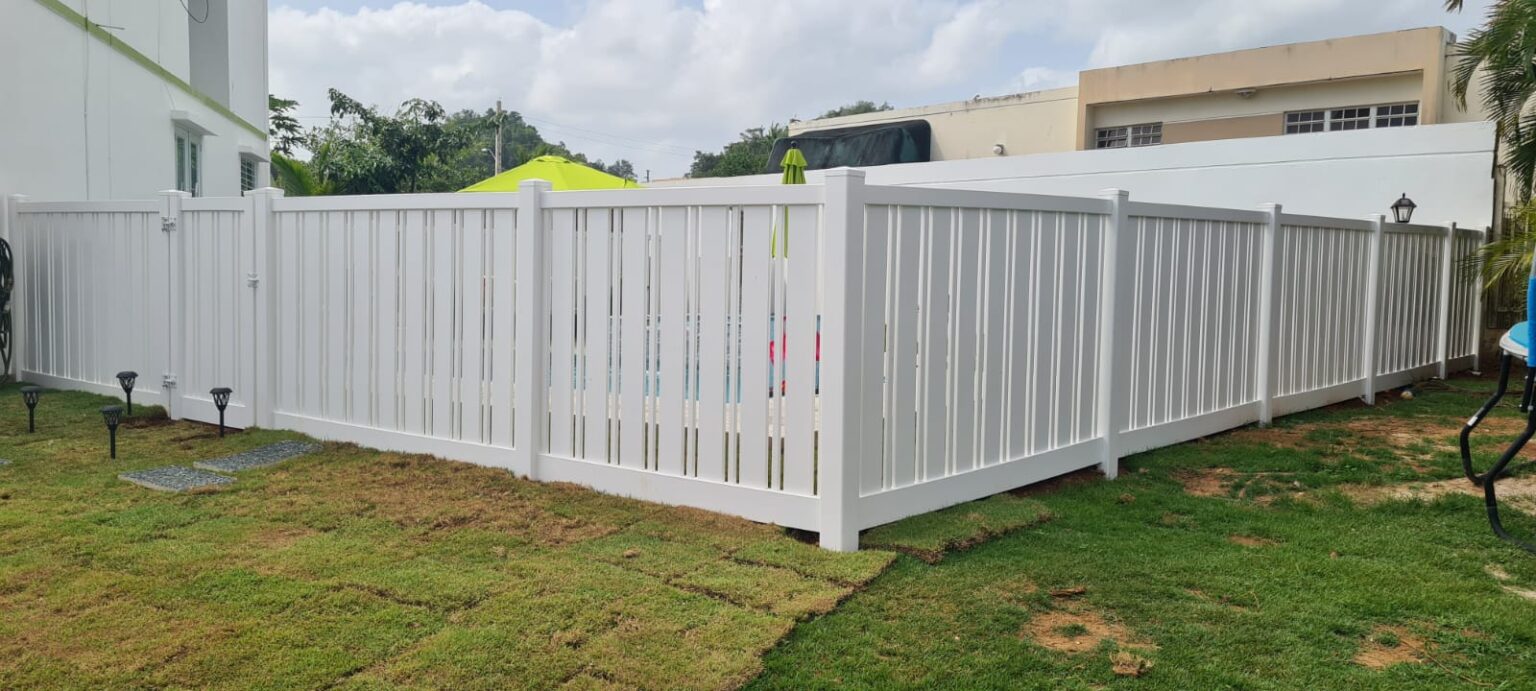 Verjas & Portones | Verjas PVC S I M | PR